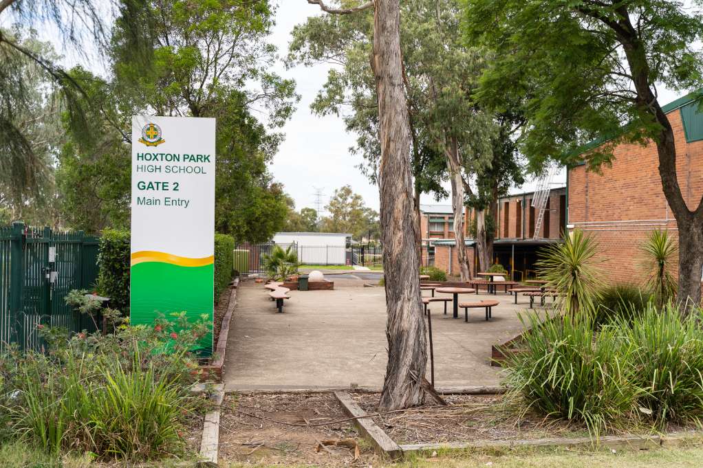 Hoxton Park High School - Corporate Sign Industries