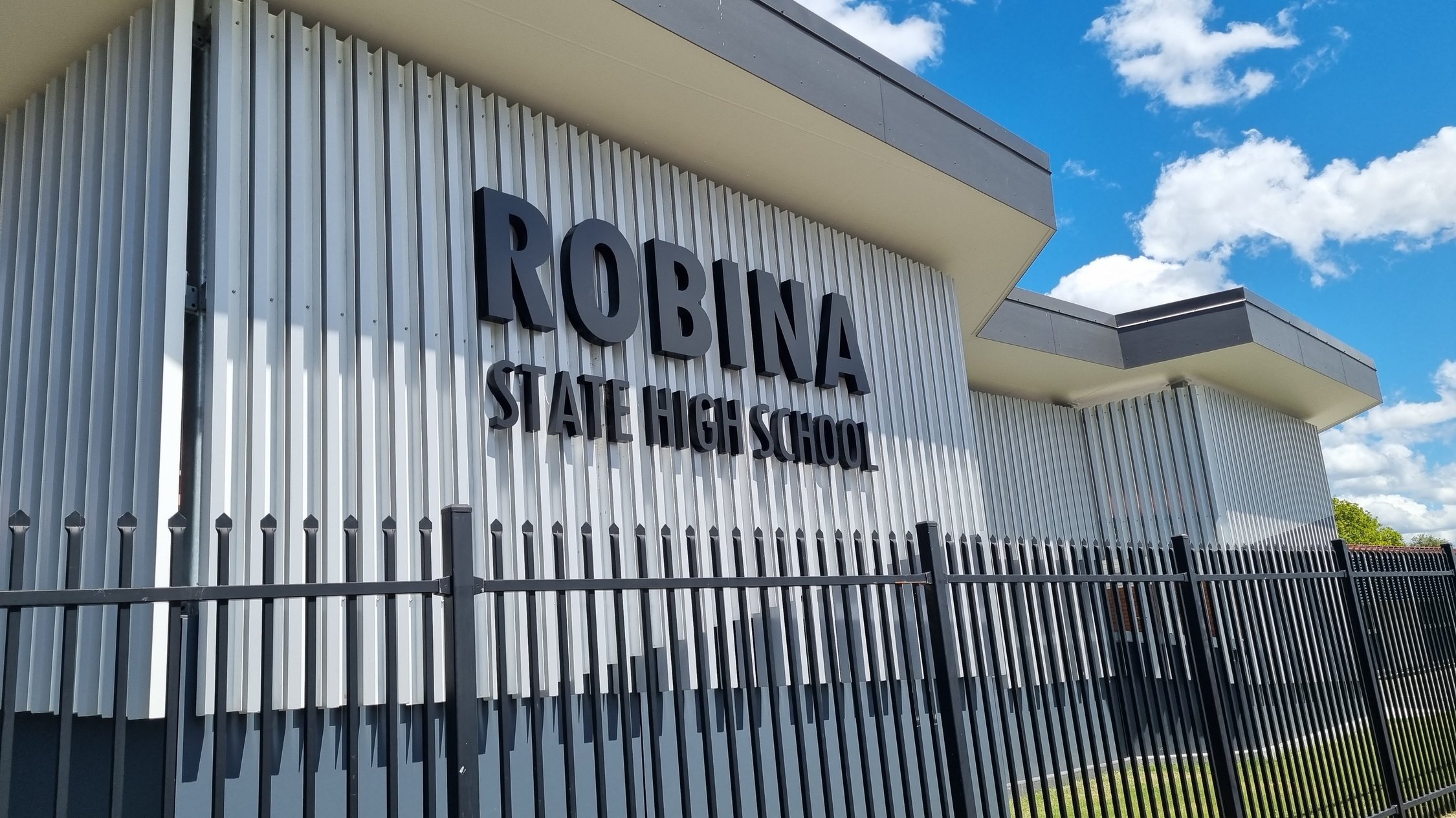 Robina State High School - Corporate Sign Industries