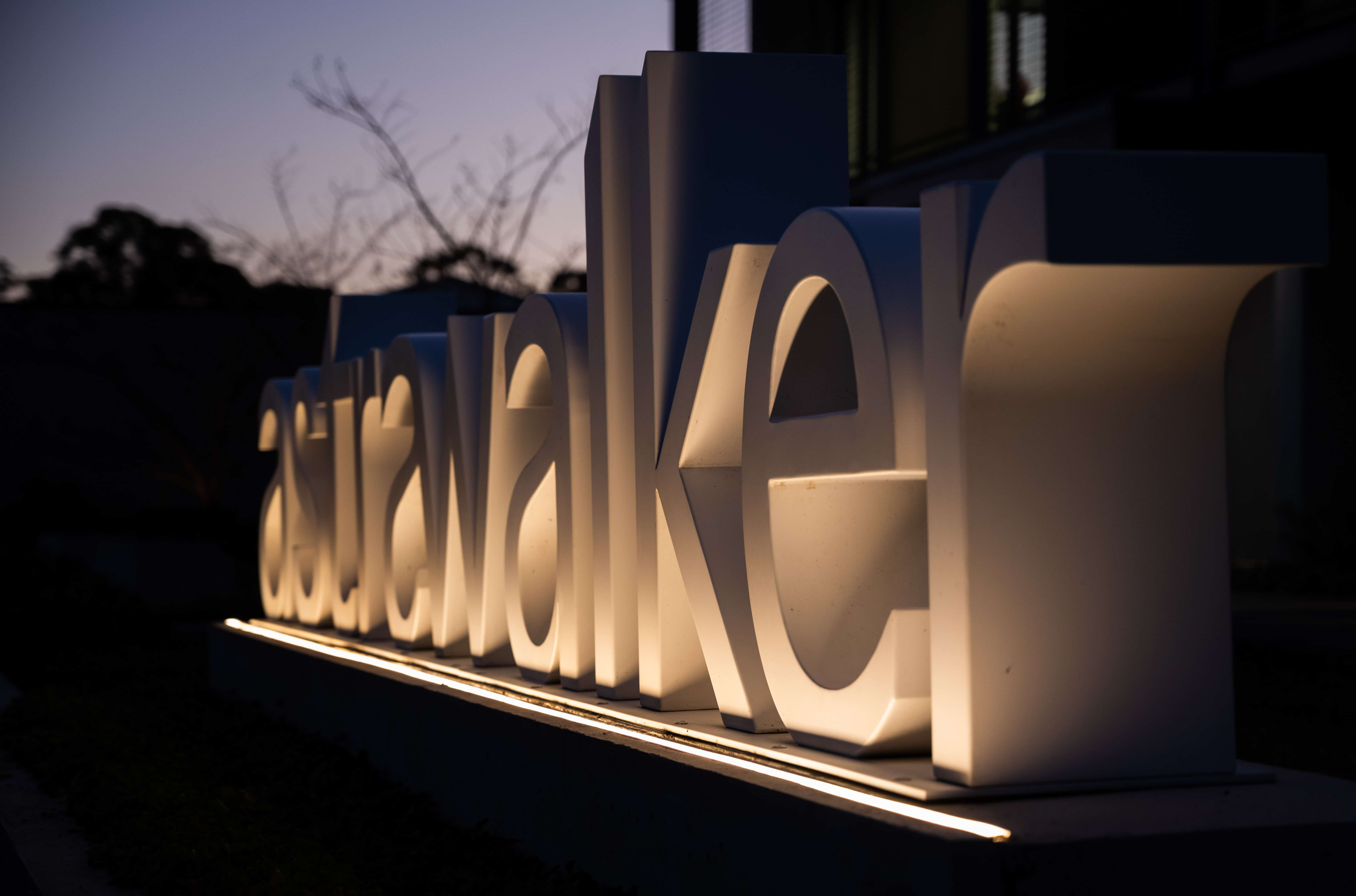 Hotel Signage | Corporate Sign Industries