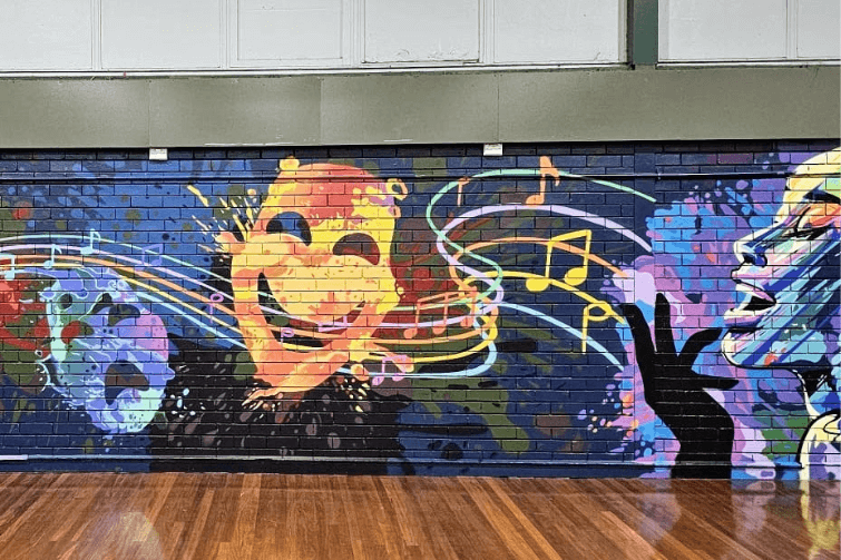 Vinyl vs Painted Murals — which is better?